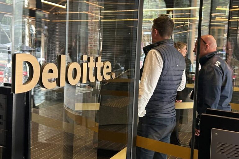 Deloitte to Refund $290,000 to Australia Amid AI Report Scandal