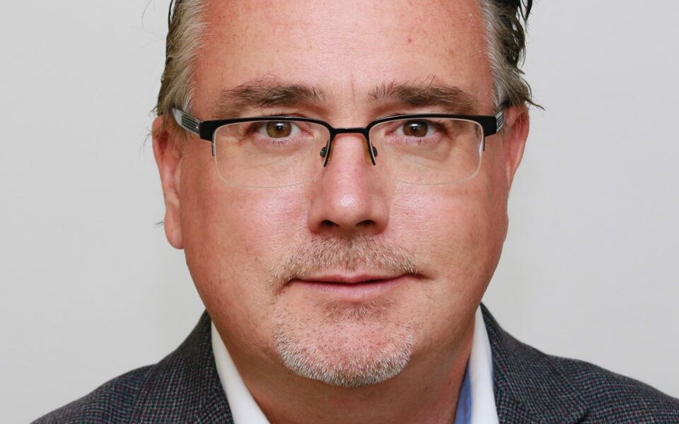 Alberta Exceeds Red Tape Reduction Goals, Minister Declares Busy 2025