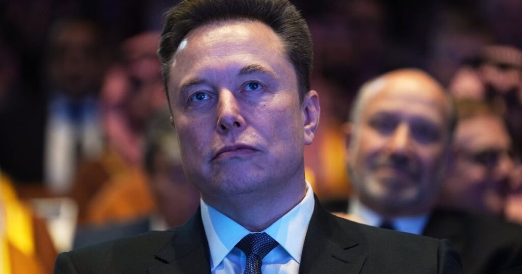 Elon Musk Reclaims $139 Billion Pay Package, Surges to $749 Billion