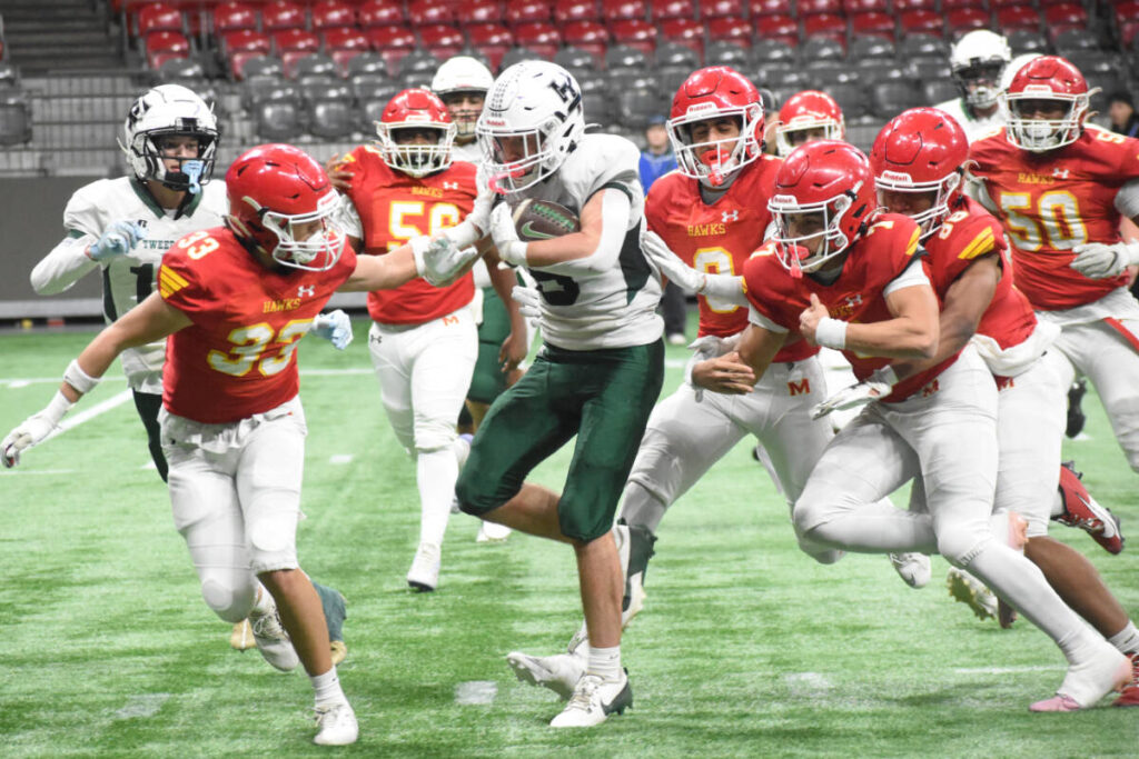 W.J. Mouat Hawks Suffer Shock Loss in 3A Football Final