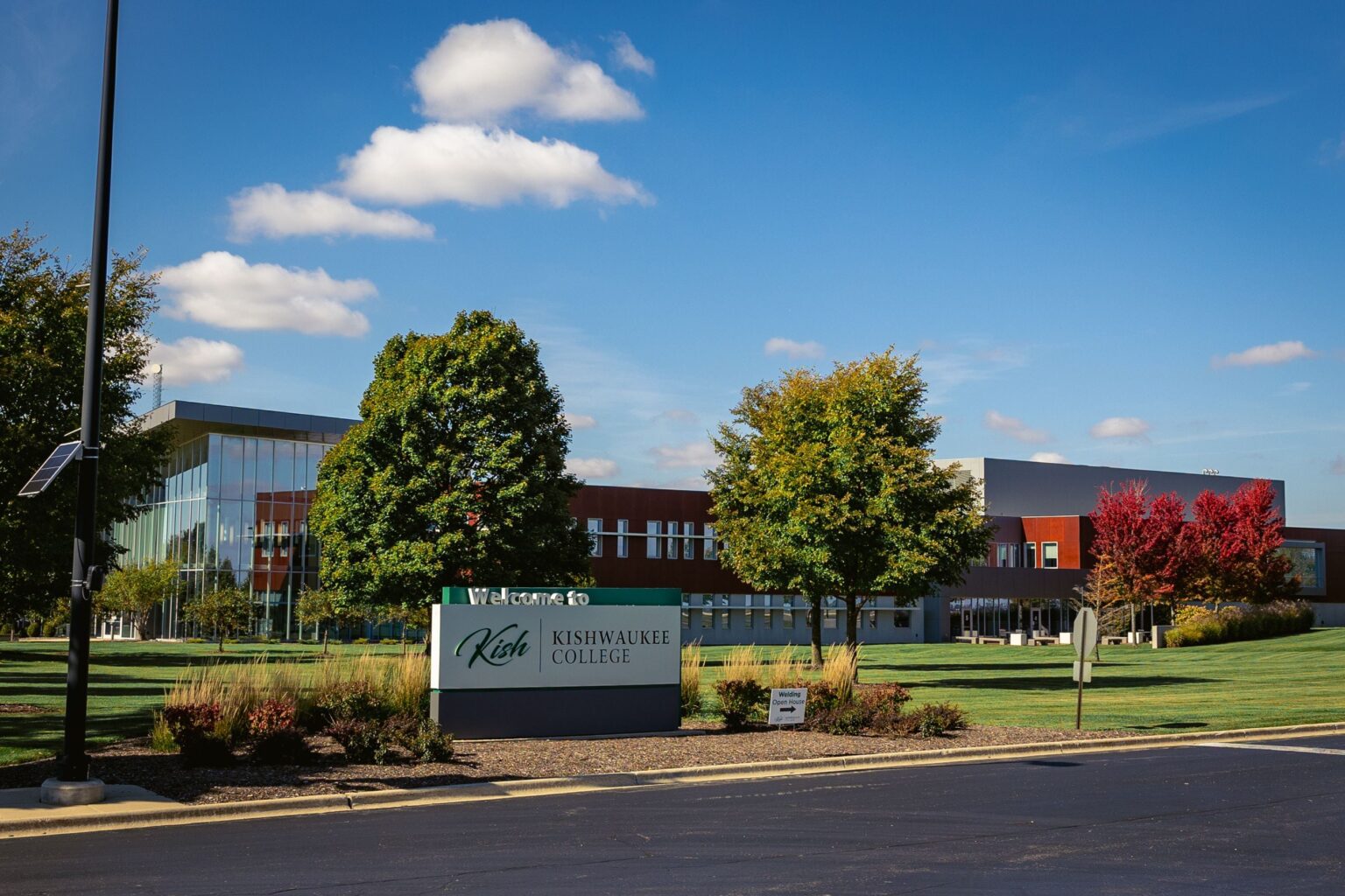 Kishwaukee College Welcomes New Students at Discover Kish Event