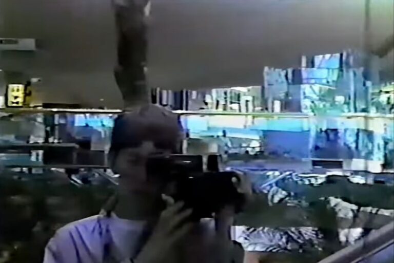 Rare 1986 Footage of West Edmonton Mall Captivates Viewers